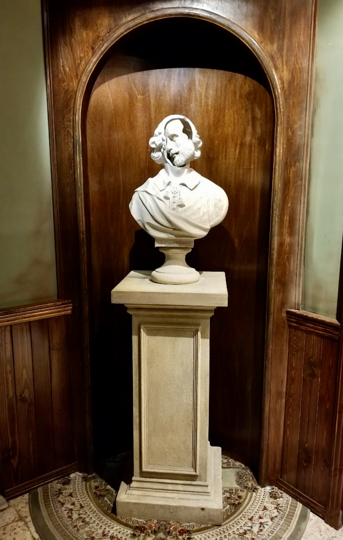 New statue at Walled Off Hotel. 25 March 2023 – Banksy unofficial